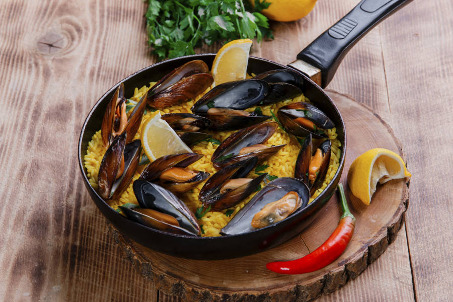 Recipe for Greek Style Mussels in Rice