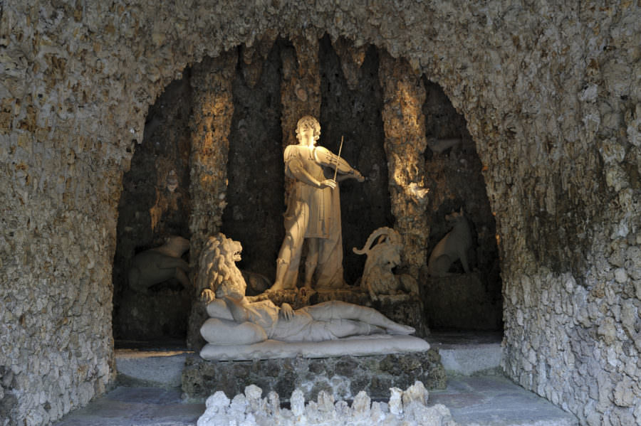 Greek Mythological Story of Orpheus and Eurydice