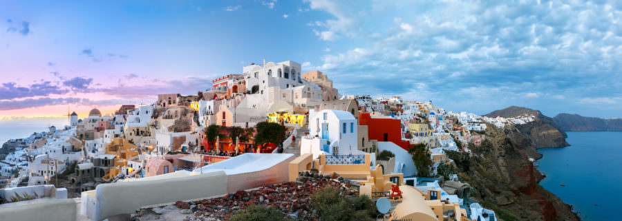 What to Do on Oia's Main Street in Santorini