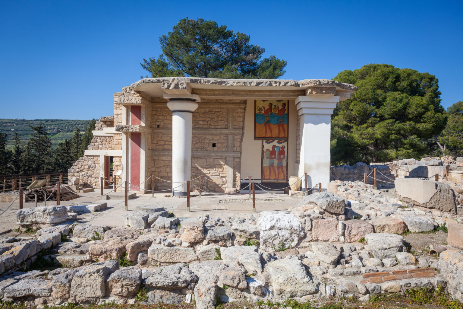 Visit Knossos Palace on Crete